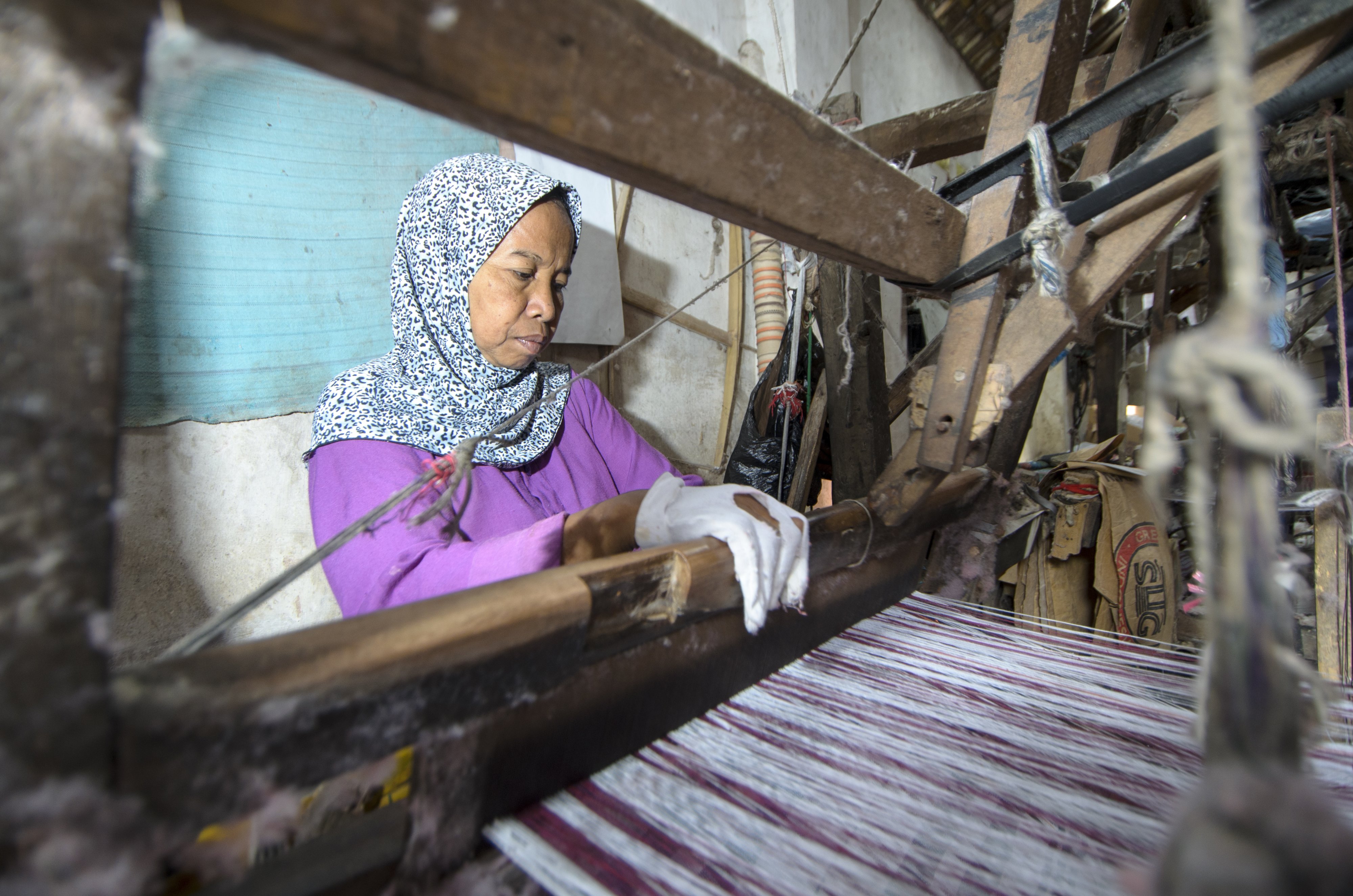 Gender equality and women’s empowerment in the world of work in fragile ...